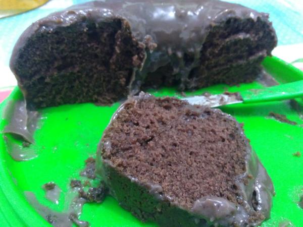 Bolo de chocolate vegano fofinho - Fácil Bolo de chocolate vegano fofinho - Fácil