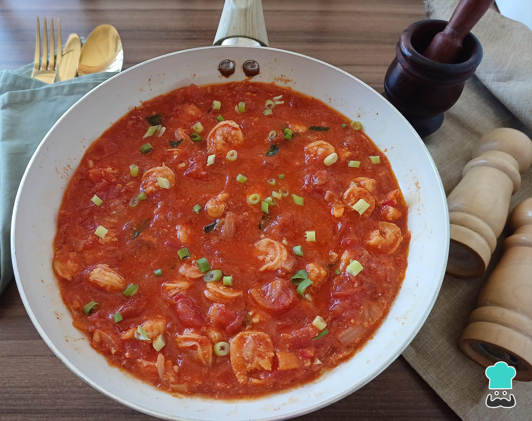 Camarão com molho vermelho - Super cremoso!