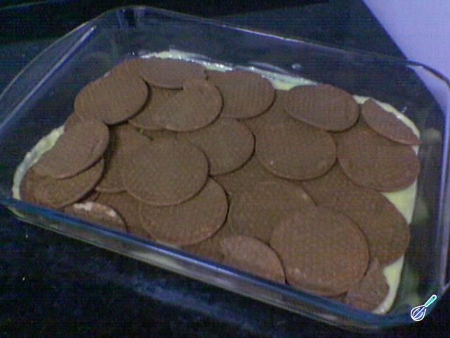Torta de limão gelada com biscoito fácil Torta de limão gelada com biscoito fácil