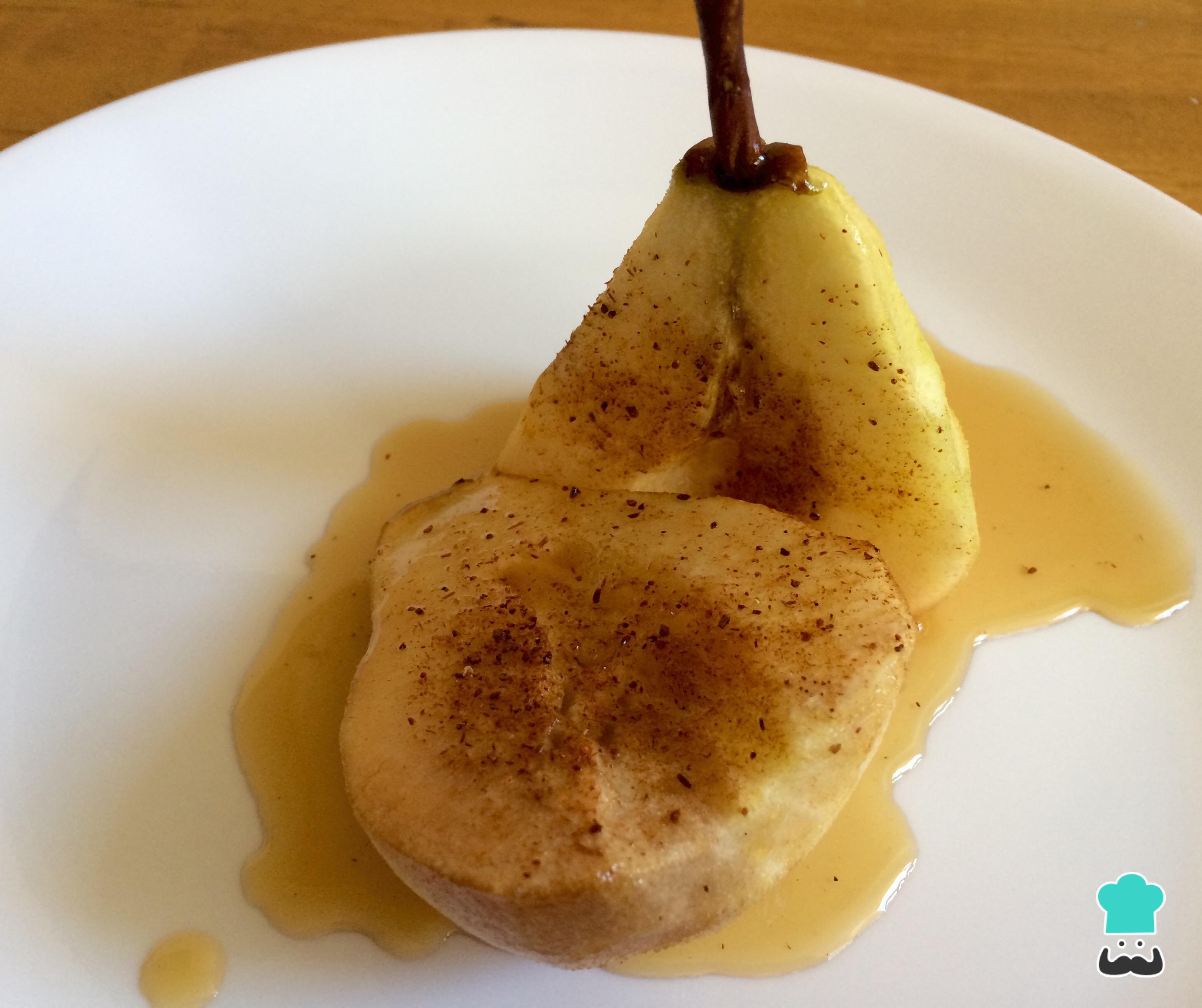 Pera assada com canela - Fácil